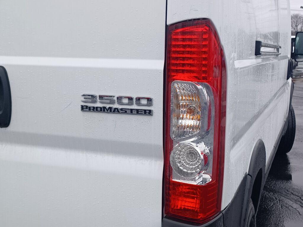 Ram Promaster Logo